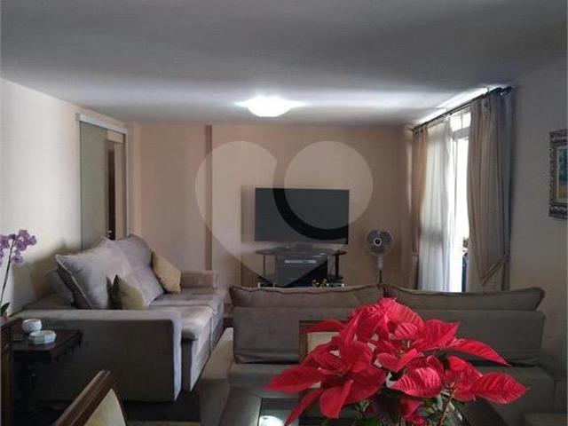 Apartamento com 3 quartos à venda em Cerqueira césar SP