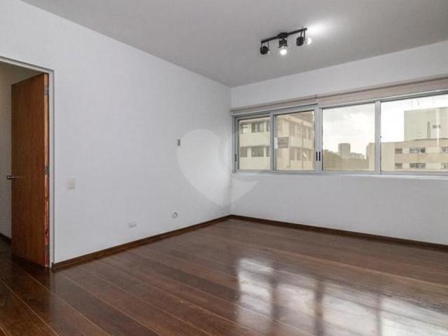 Apartamento com 3 quartos à venda em Cerqueira césar SP