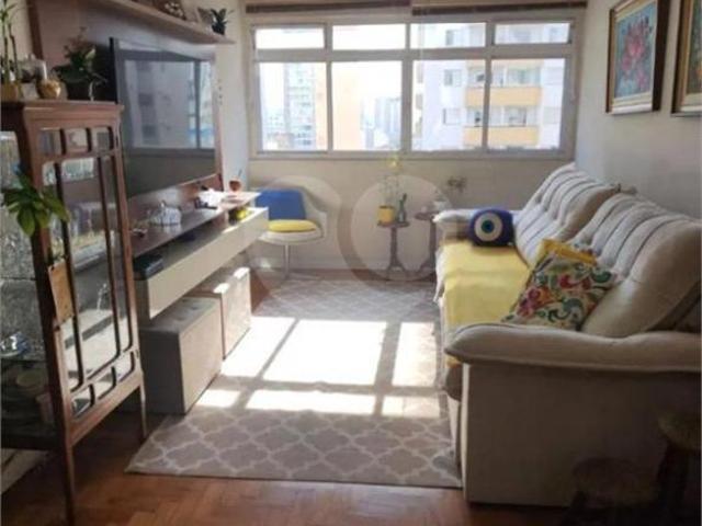 Apartamento com 3 quartos à venda em Aclimação SP