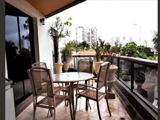 Apartamento com 3 quartos à venda em Aclimação SP