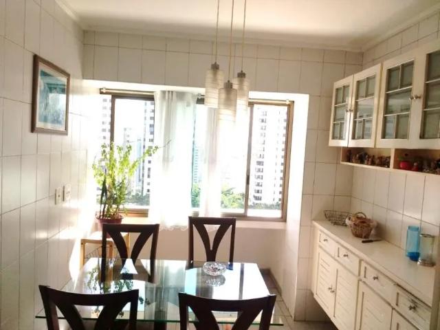 Apartamento com 3 quartos à venda em Aclimação SP