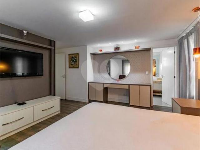 Apartamento com 3 quartos à venda em Água Verde PR