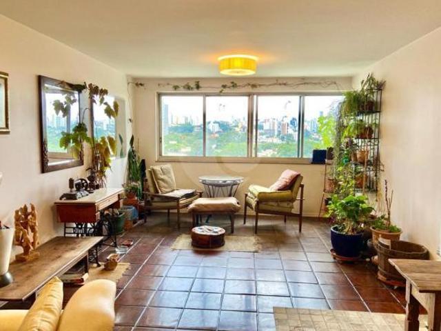Apartamento com 3 quartos à venda em Alto de pinheiros SP