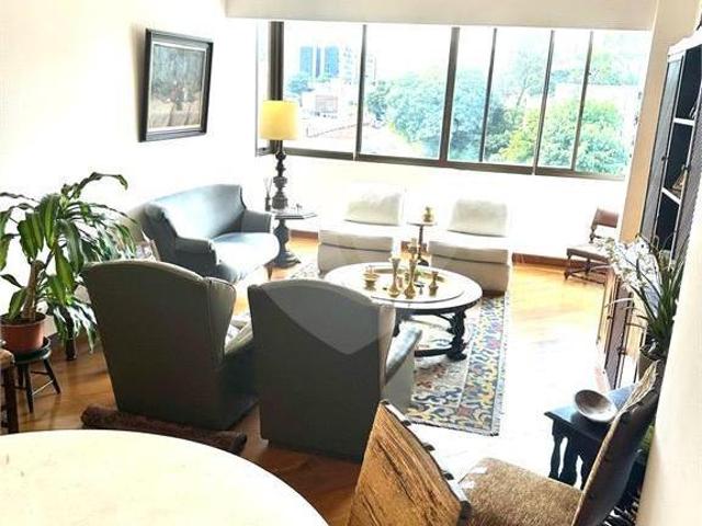 Apartamento com 3 quartos à venda em Alto de pinheiros SP