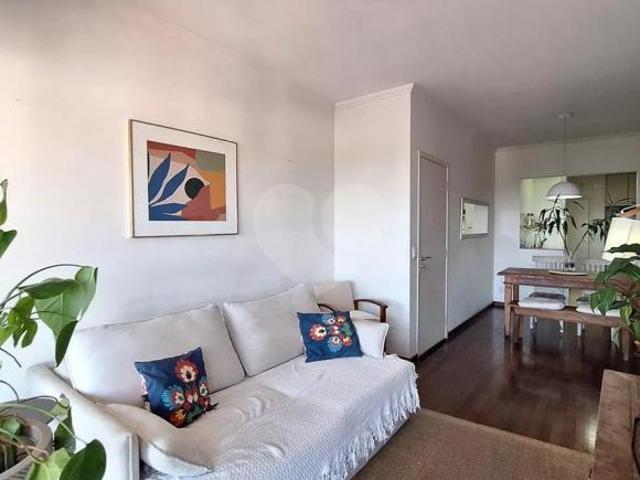 Apartamento com 3 quartos à venda em Alto De Pinheiros SP