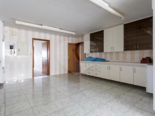 Apartamento com 3 quartos à venda em Bela Vista SP
