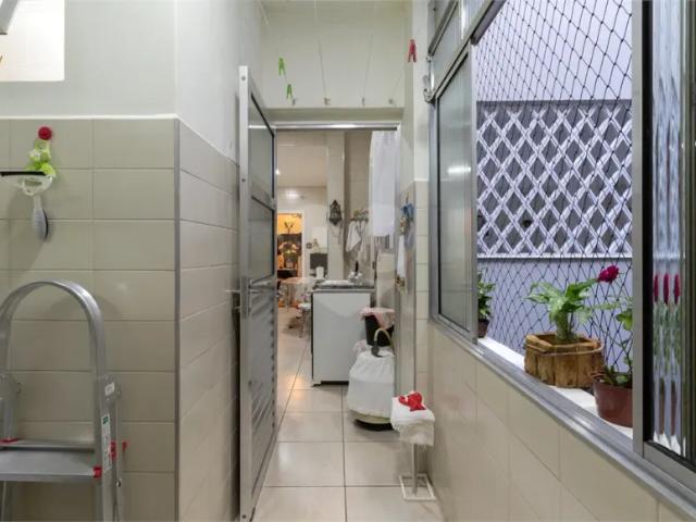 Apartamento com 3 quartos à venda em Bela Vista SP