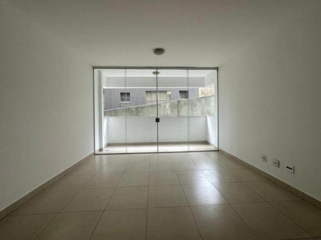 Apartamento com 3 quartos à venda em Belo Horizonte, no bairro Castelo