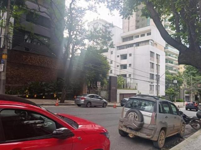 Apartamento com 3 quartos à venda em Belo Horizonte, no bairro Lourdes