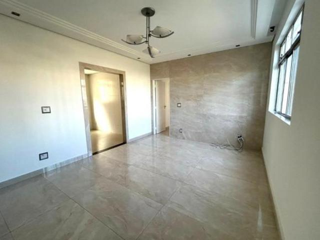 Apartamento com 3 quartos à venda em Belo Horizonte, no bairro Sagrada Família