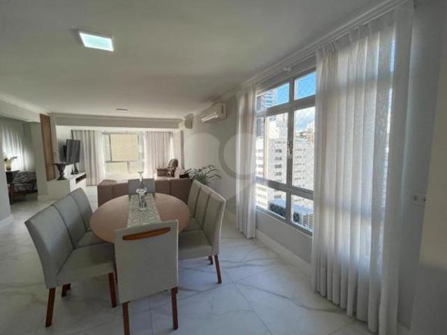 Apartamento com 3 quartos à venda em Gonzaga SP
