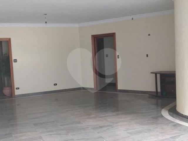 Apartamento com 3 quartos à venda em Gonzaga SP