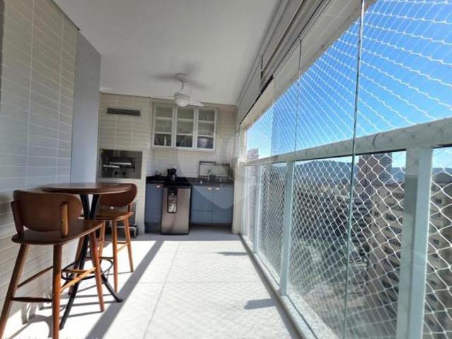 Apartamento com 3 quartos à venda em Gonzaga SP