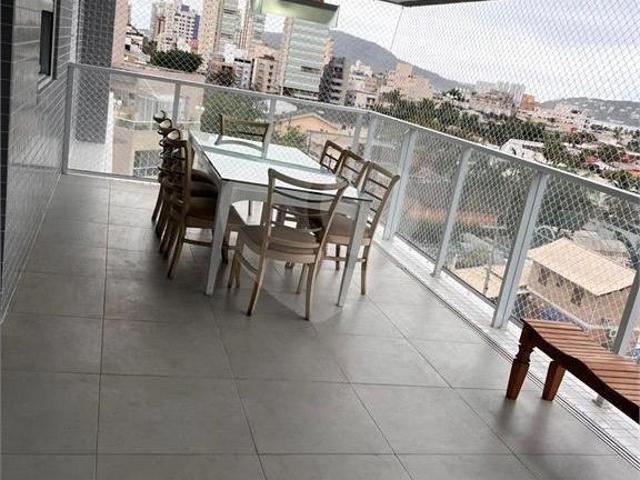 Apartamento com 3 quartos à venda em Enseada SP