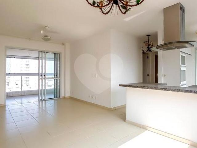 Apartamento com 3 quartos à venda em Enseada SP