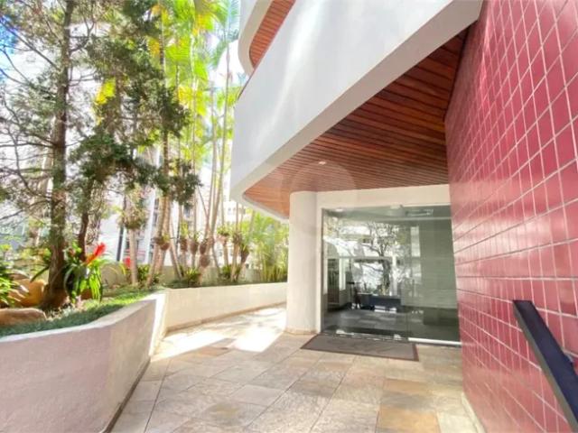 Apartamento com 3 quartos à venda em Indianópolis SP