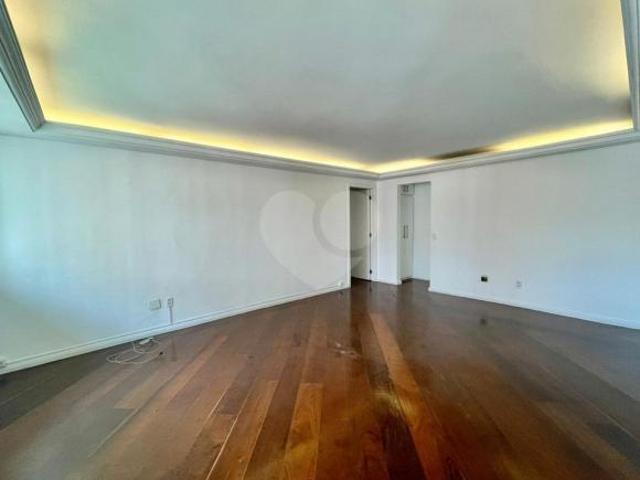 Apartamento com 3 quartos à venda em Itaim bibi SP