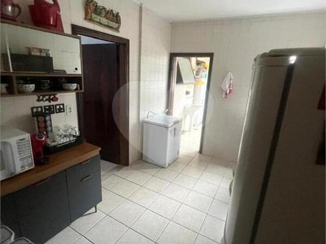 Apartamento com 3 quartos à venda em Itararé SP