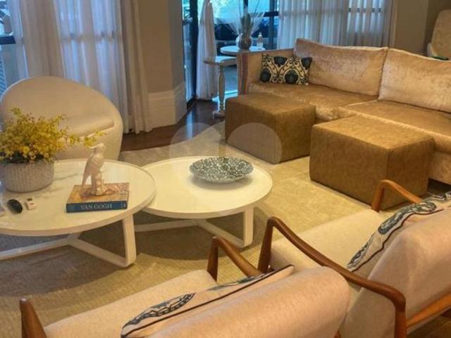 Apartamento com 3 quartos à venda em Jardim morumbi SP