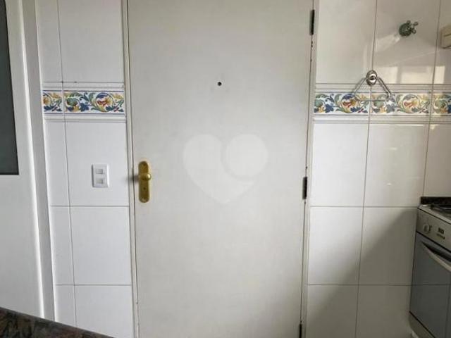 Apartamento com 3 quartos à venda em Jardim Avelino SP