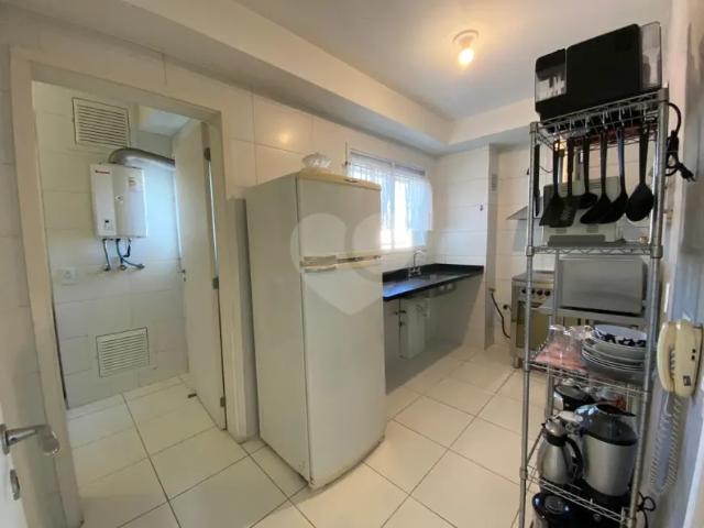 Apartamento à venda com 3 suítes no condomínio Stellato, São Paulo SP