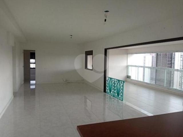 Apartamento com 3 quartos à venda em Jardim das acácias SP