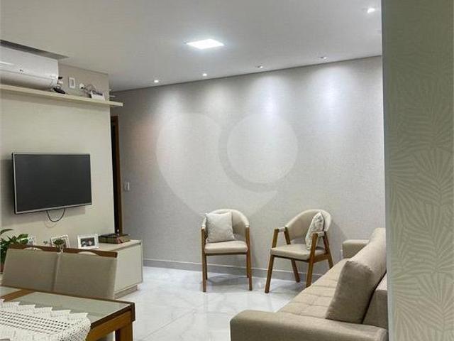 Apartamento com 3 quartos à venda em Jardim Do Lago SP