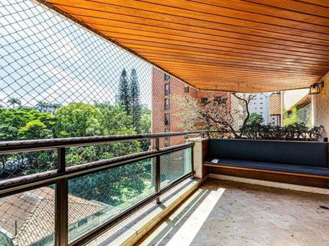 Apartamento com 3 quartos à venda em Jardim europa SP