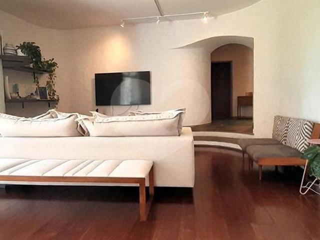 Apartamento com 3 quartos à venda em Jardim europa SP