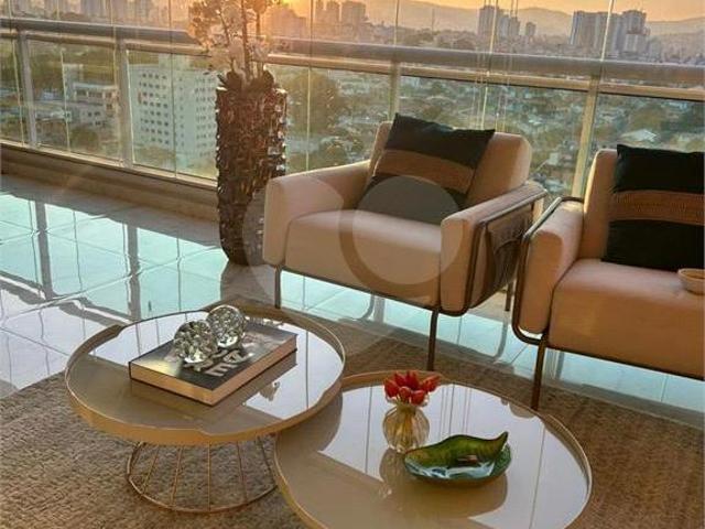 Apartamento com 3 quartos à venda em Jardim Santa Mena SP