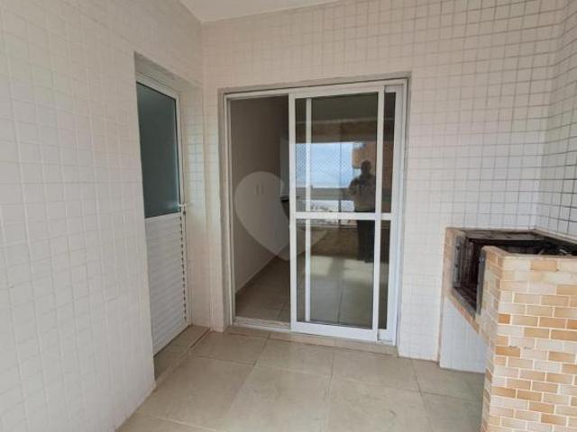Apartamento com 3 quartos à venda em Ocian SP