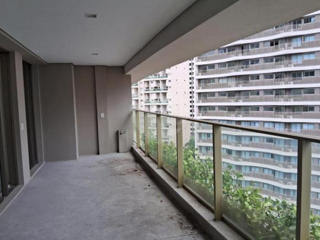 Apartamento com 3 quartos à venda em Moema SP