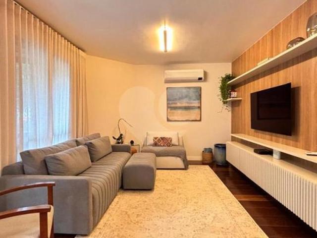 Apartamento com 3 quartos à venda em Moema SP