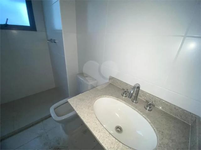 Apartamento com 3 quartos à venda em Moema SP