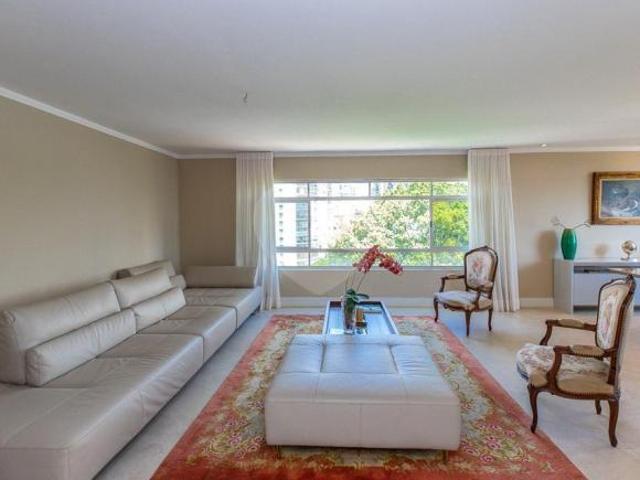 Apartamento com 3 quartos à venda em Moema SP