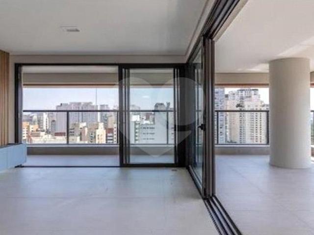 Apartamento com 3 quartos à venda em Moema SP