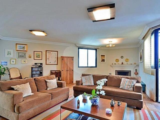 Apartamento com 3 quartos à venda em Moema SP