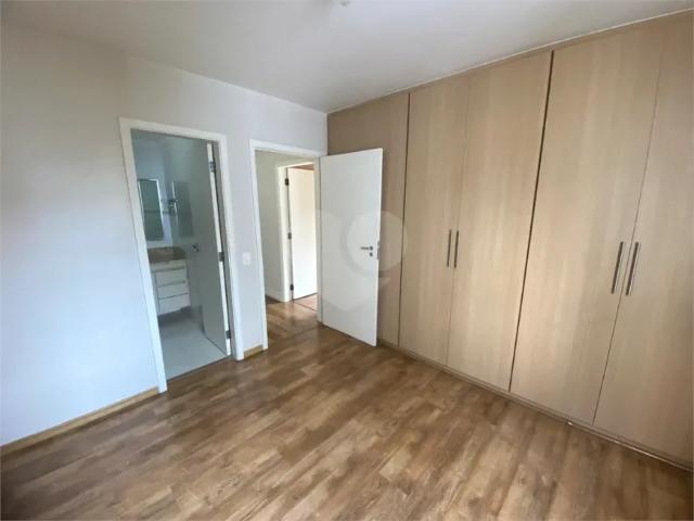 Apartamento com 3 quartos à venda em Moema SP