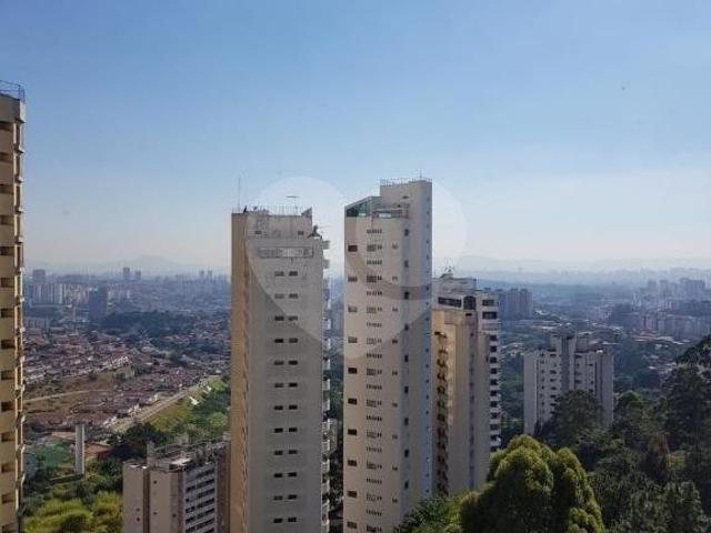 Apartamento com 3 quartos à venda em Morumbi SP