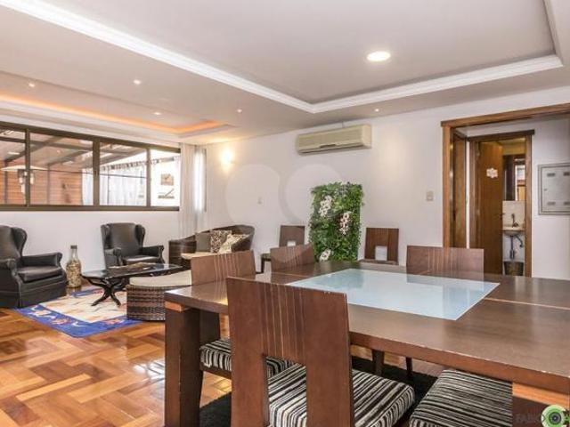 Apartamento com 3 quartos à venda em Menino Deus RS