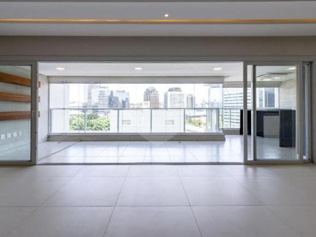 Apartamento com 3 quartos à venda em Santo amaro SP