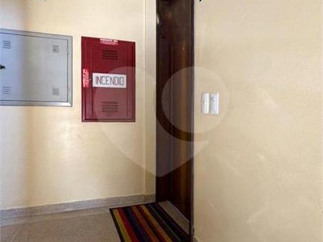 Apartamento com 3 quartos à venda em Portão PR