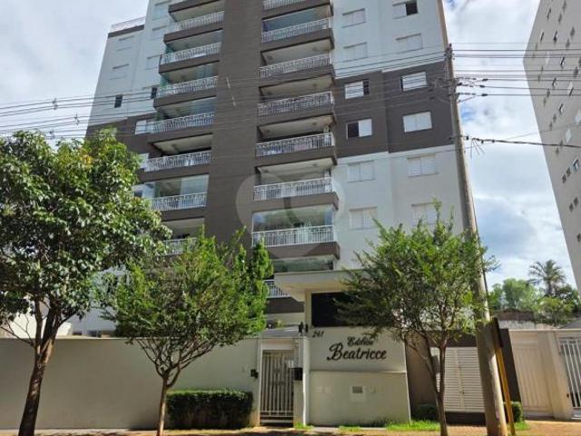 Apartamento à venda com 3 quartos, sendo 1 suíte, no condomínio Residencial Beatrice, São Carlos