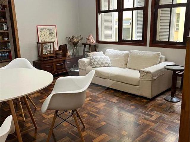 Apartamento com 3 quartos à venda em Petrópolis RS