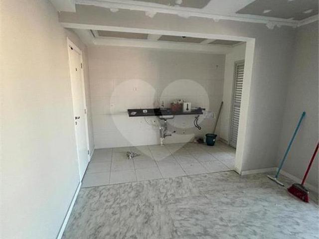 Apartamento com 3 quartos à venda em Quarta Parada SP