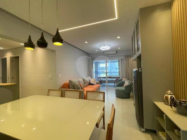 Apartamento com 3 quartos à venda em Riviera SP