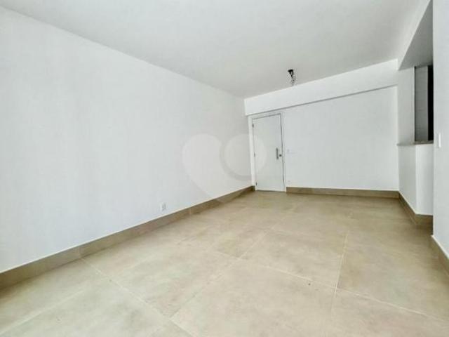Apartamento com 3 quartos à venda em Riviera SP