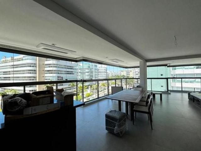 Apartamento com 3 quartos à venda em Riviera SP