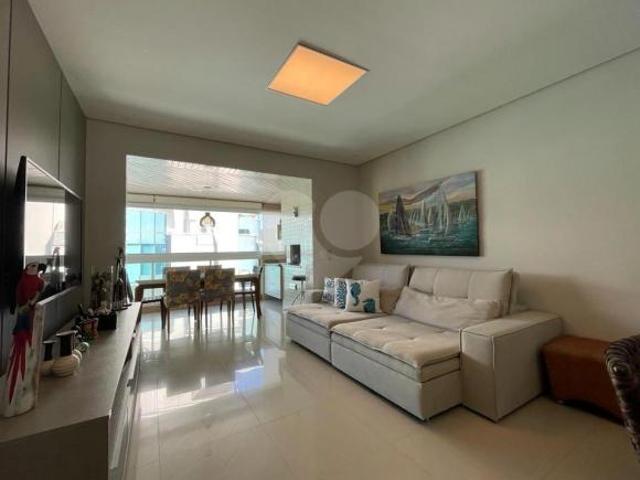 Apartamento com 3 quartos à venda em Riviera SP