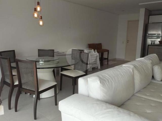 Apartamento com 3 quartos à venda em Riviera SP